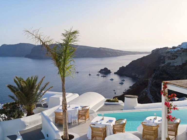 Katikies Hotel: An In-Depth Review of Santorini's Iconic Luxury Retreat ...