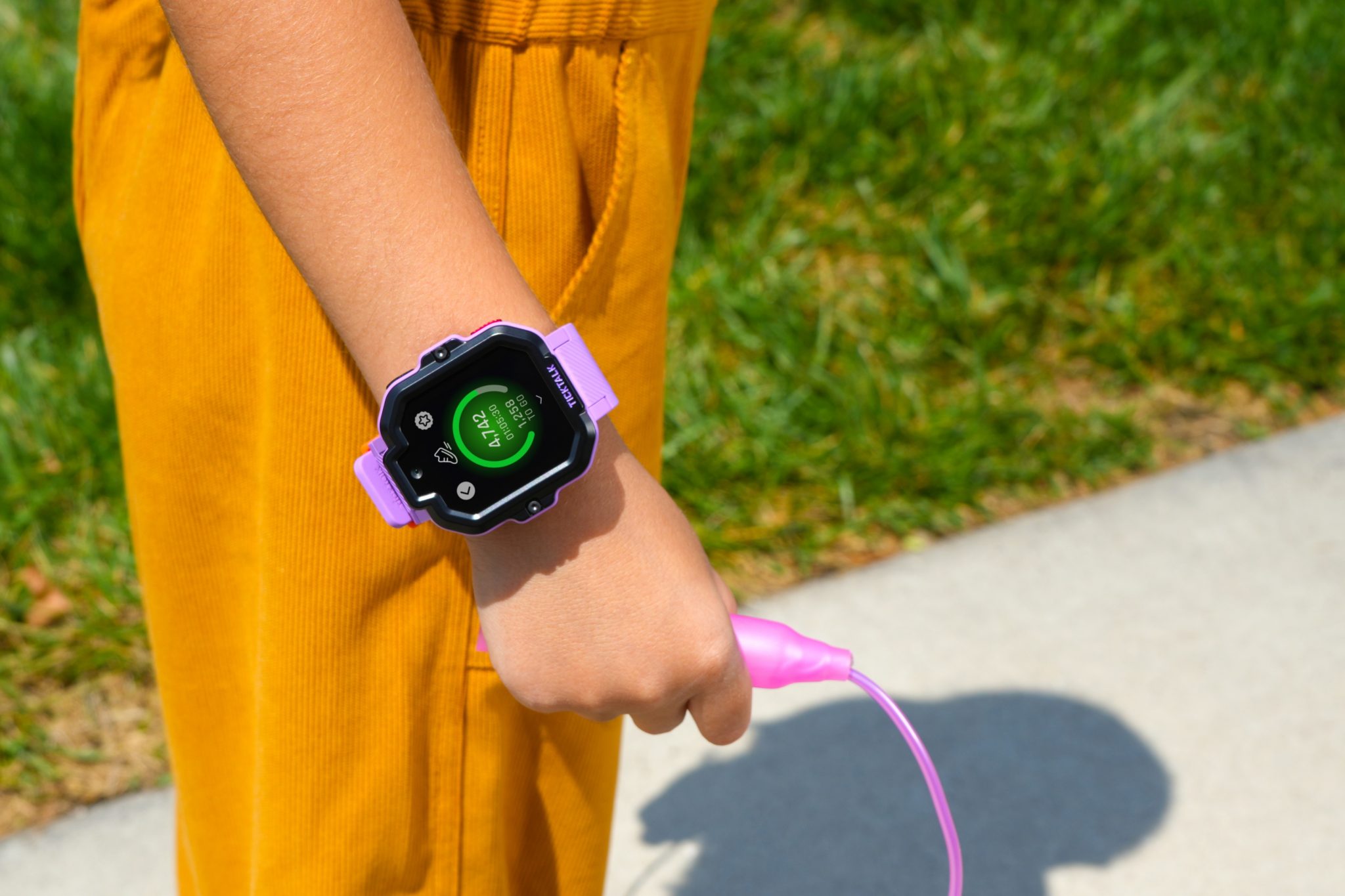 TickTalk 5: The Cool Smartwatch That Keeps Your Kids Safe and Connected ...